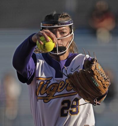 LSU softball pitcher Sydney Berzon excels in all situations | LSU ...