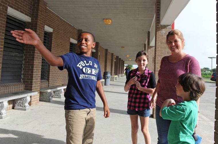 Broussard Middle open house helps parents, students with transition to ...