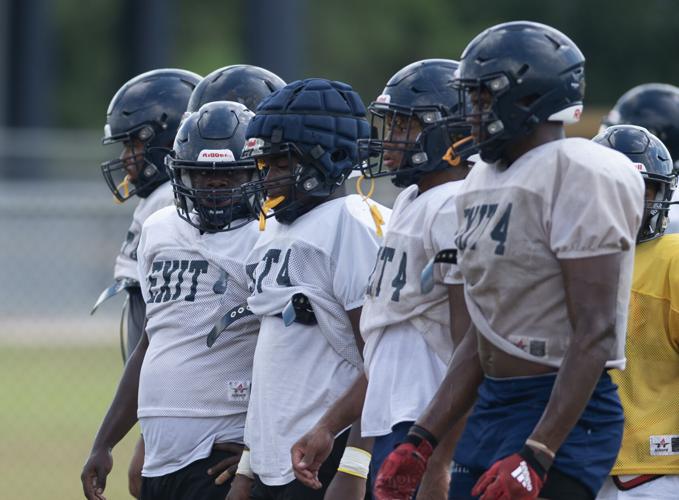 Carencro offensive lineman leader in school and amphibians | High ...
