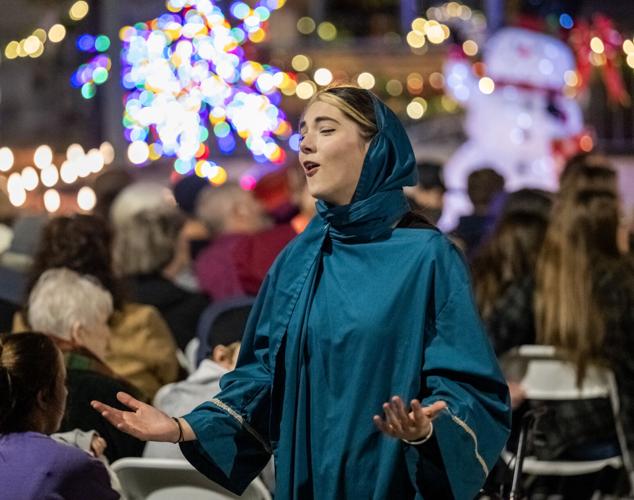 DSHS S.A.D.D. club brings live nativity to Train Station Park ...