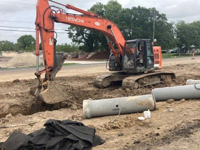 Expect traffic delays after natural gas line damaged on Johnston at W ...