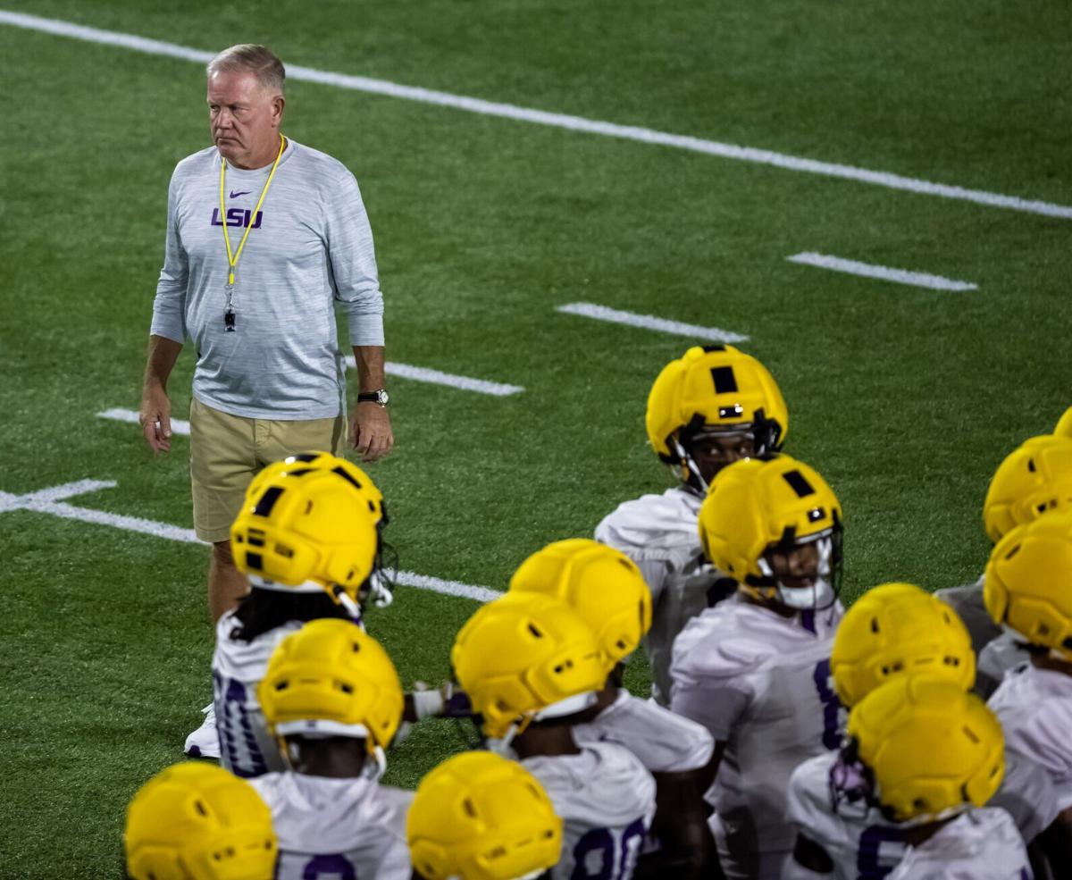 LSU wide receiver Destyn Hill fractures hand vs. Clemson | LSU ...