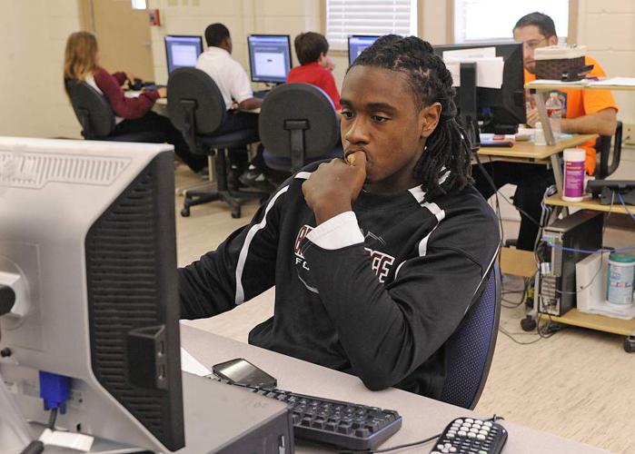 ‘Virtual’ summer school lets students learn at their own pace ...