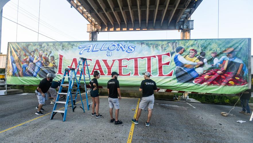 Iconic Robert Dafford murals installed on historic Pinhook Bridge in ...