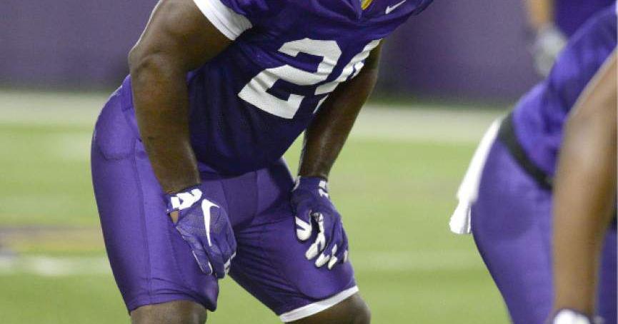 Les Miles says LSU freshman linebacker Devin White shines Saturday; see ...