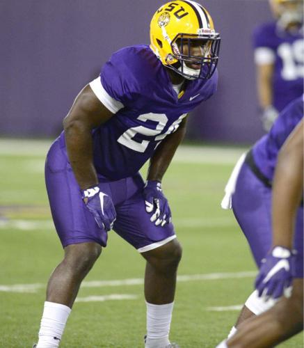 Les Miles says LSU freshman linebacker Devin White shines Saturday; see ...