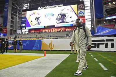 LSU-UCF pregame notes: Jonathan Giles not in dressed out; Neil Farrell ...