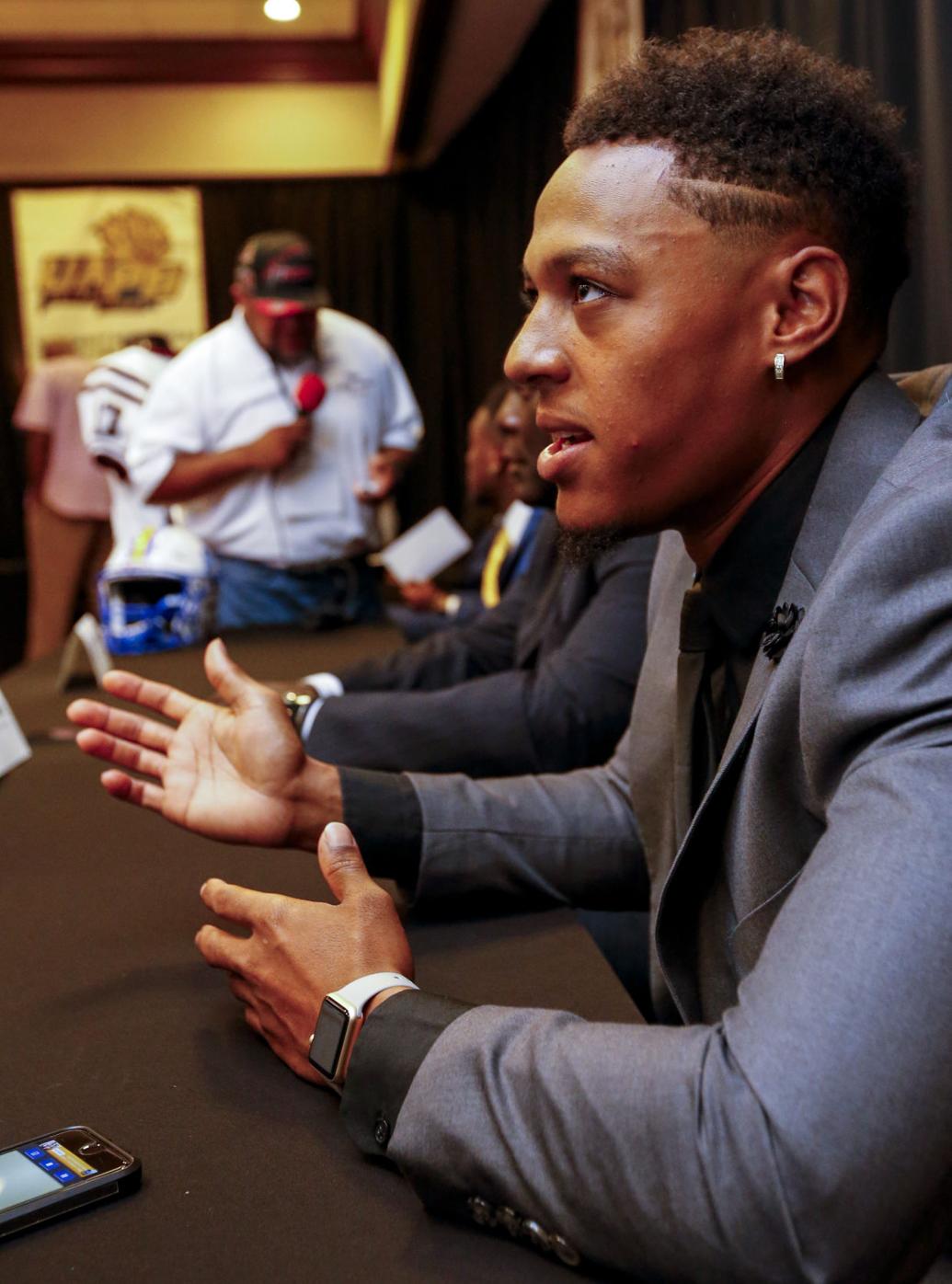 Senior quarterback Austin Howard's leadership role taking on a new side ...