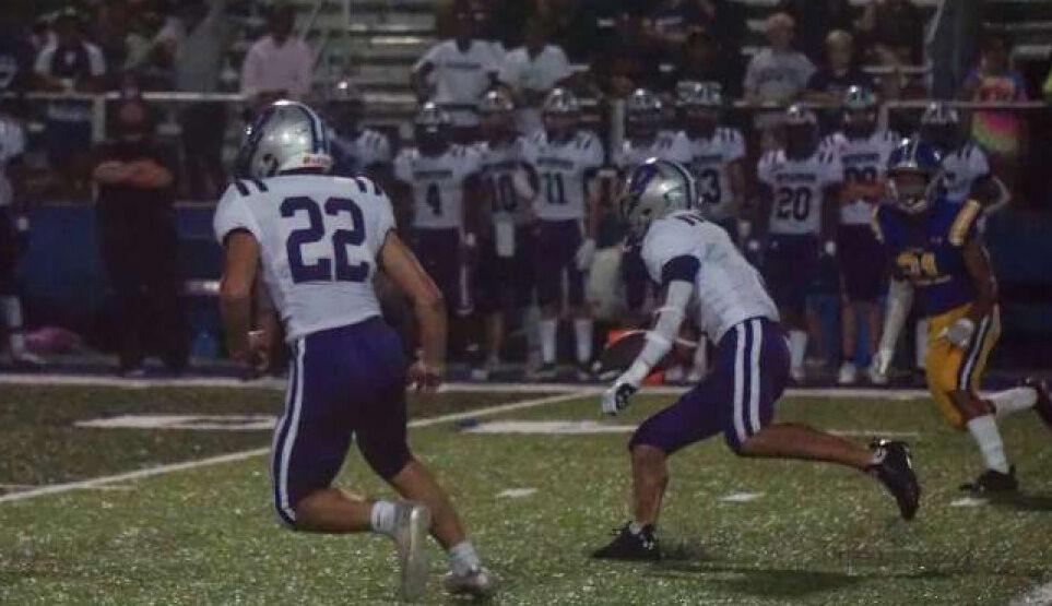 Meet Carter Hanberry…Dutchtown’s throwback linebacker | Ascension ...