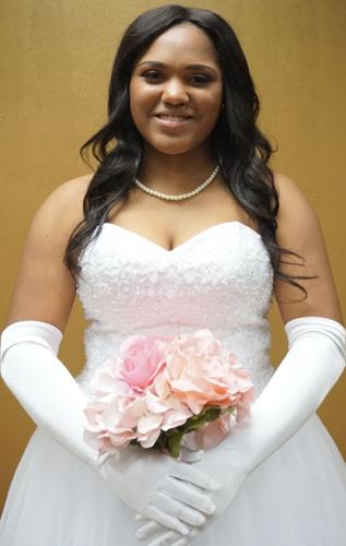 AKA's Eta Chi Omega Chapter presents 19 debutantes | Entertainment/Life ...