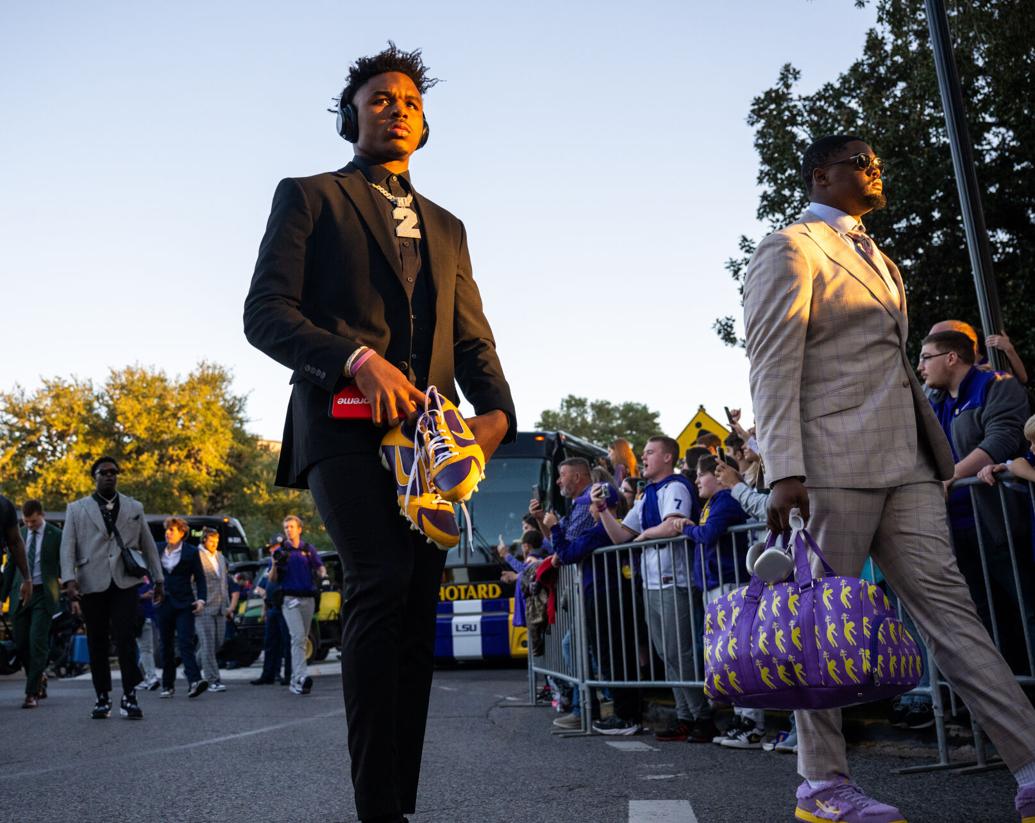 UL's Michael Desormeaux reacts to death of LSU's Kyren Lacy | UL Ragin ...