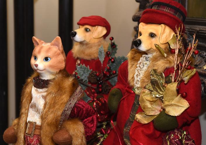 Gary Miller and Ralph Ostermann go 'over the top' for Christmas at ...