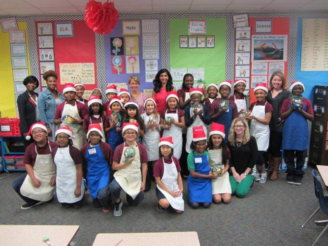 Audubon Elementary students decorate Christmas ornaments | News ...