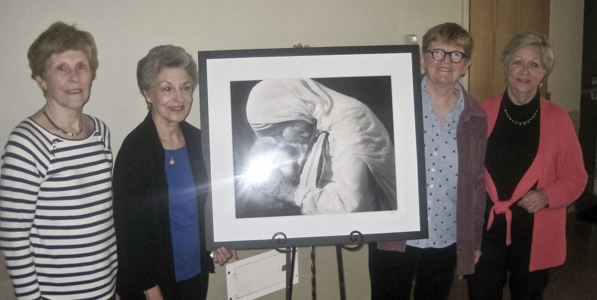St. George Golden Oaks club visits with photographer Marie Constantine ...
