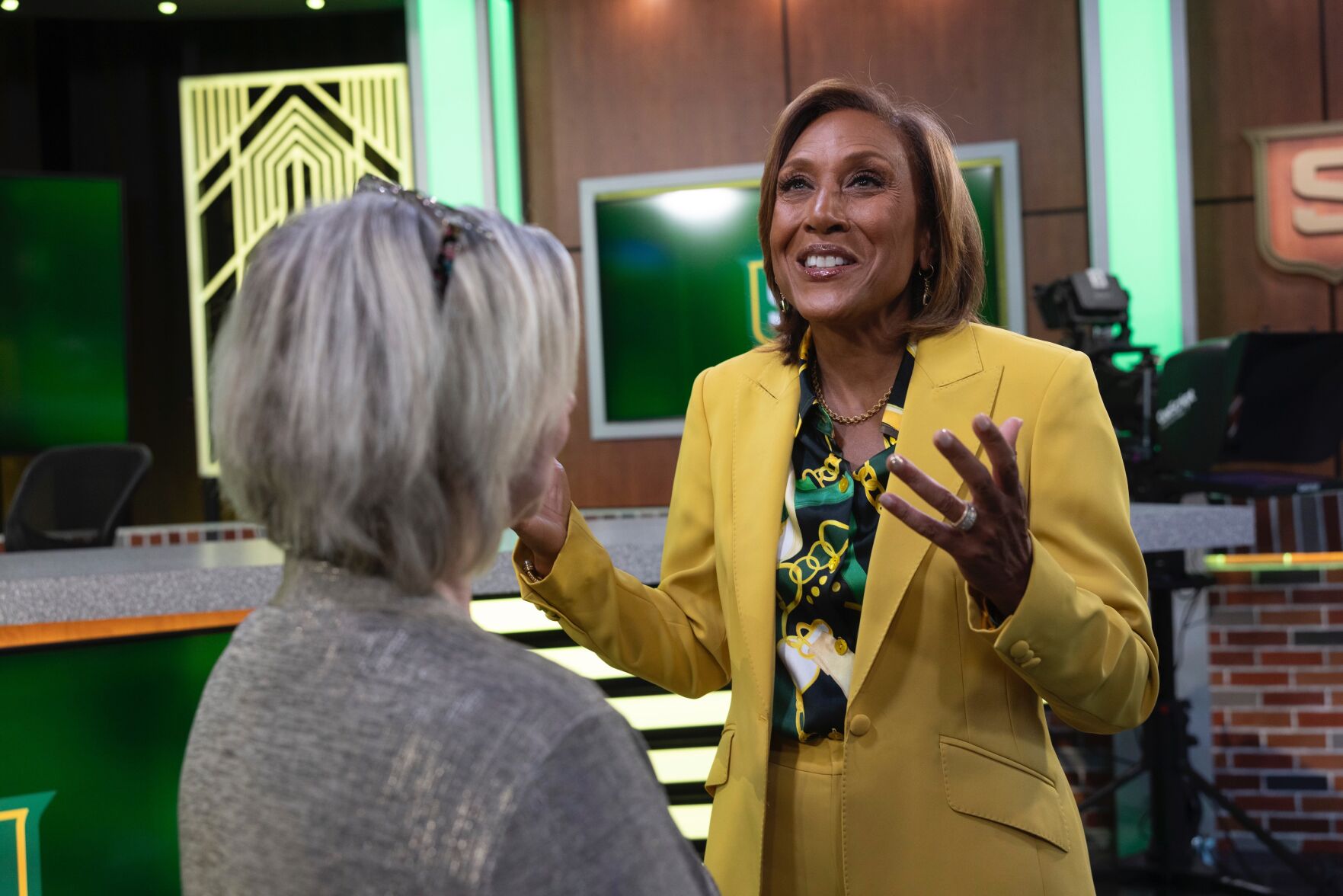 Southeastern dedicates center for ABC News' Robin Roberts | Movies/TV ...