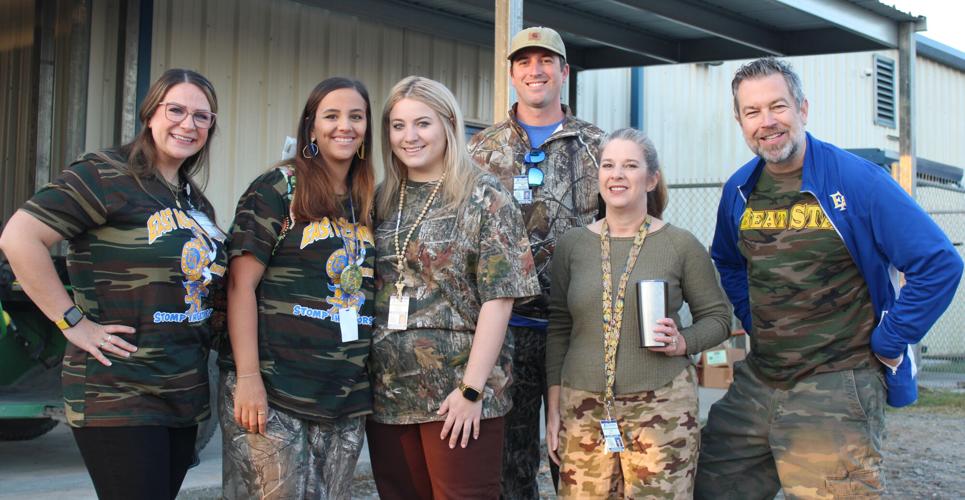 EA celebrates rivalry week with gator hunt, powder puff game, pep rally ...