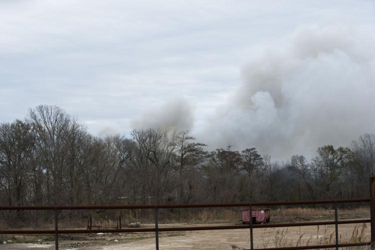 Warehouse fire prompts La. 19 closure in Baker early Friday | Crime ...