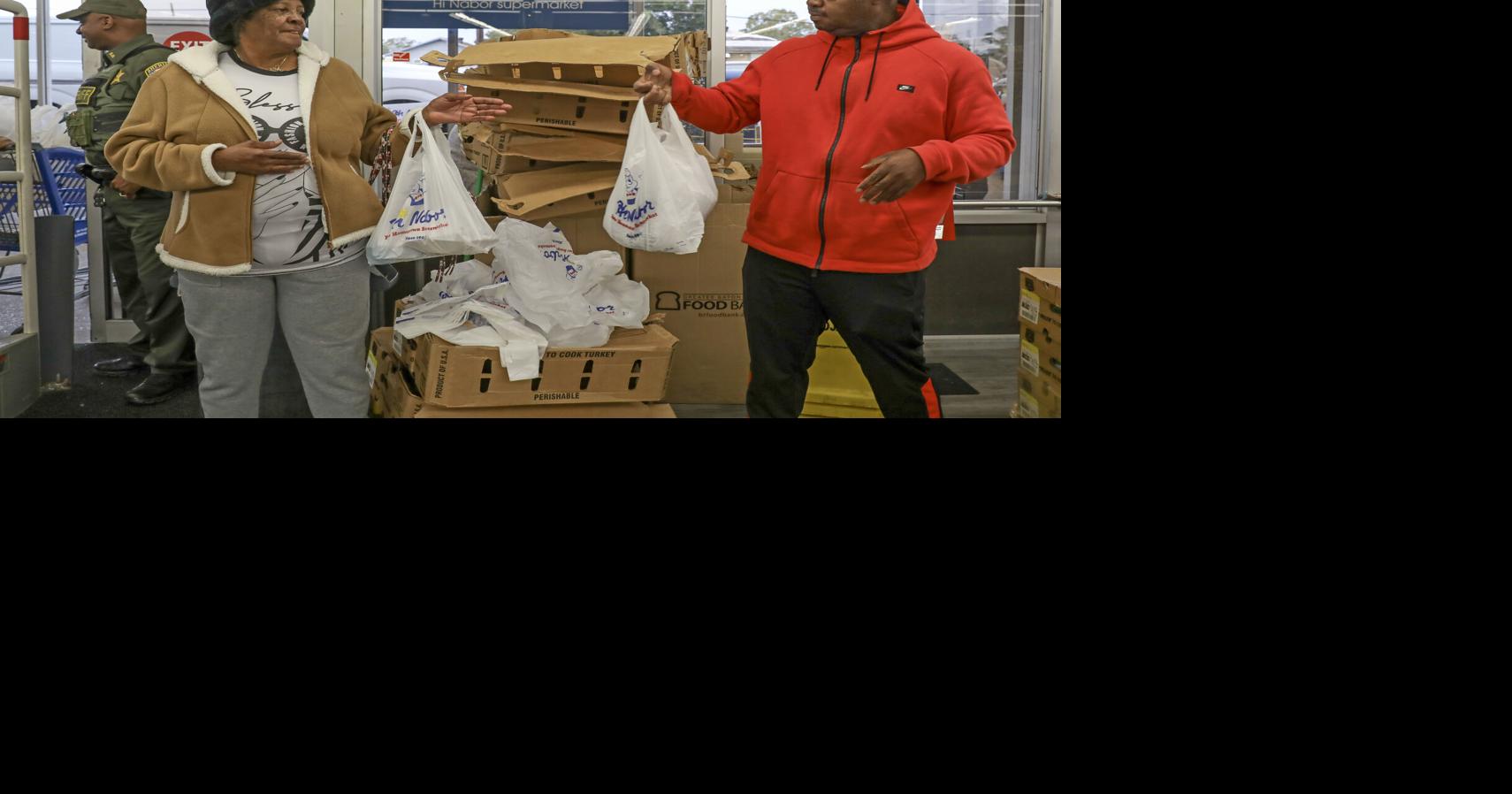 Photos: Power in the Word World Ministries’ annual Thanksgiving Turkey ...