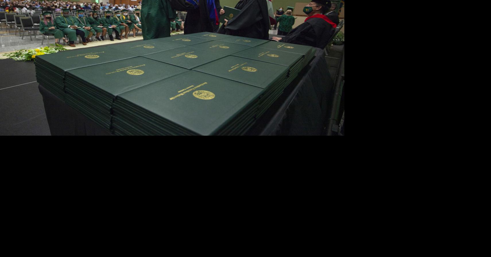 slu_diplomas.jpg | | theadvocate.com
