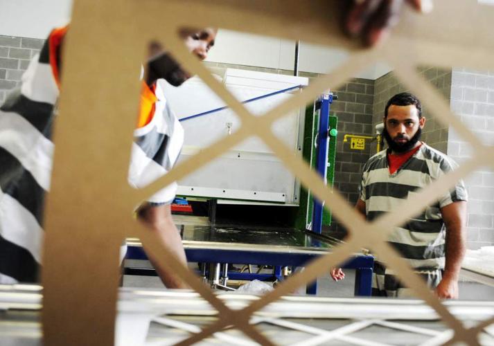Lafayette Parish jail inmates learning skills — and local officials ...