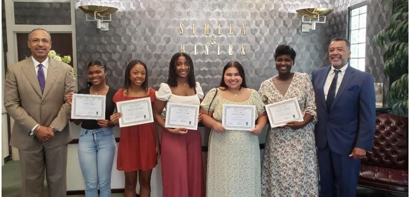 Acadiana newsmakers: 5 awarded scholarships in program sponsored by ...