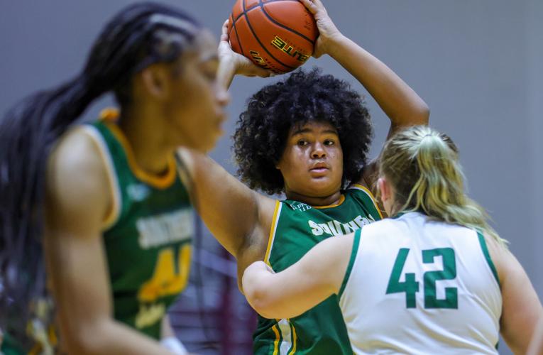 Southern Lab beats Cedar Creek to win Division IV girls state title ...