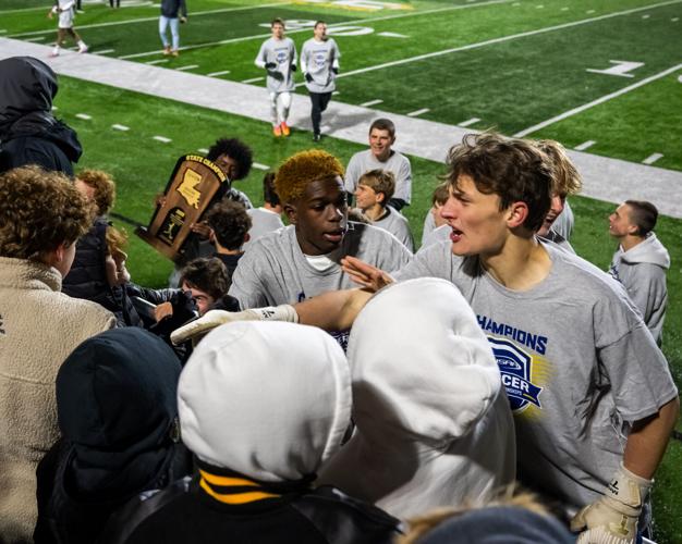 Sie Parker's goal lifts U-High to soccer title over Loyola | High ...