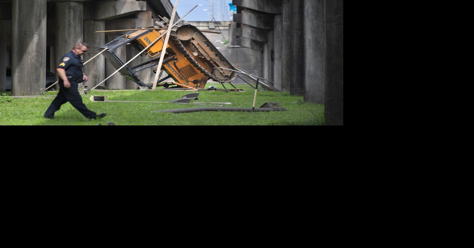 PHOTO: Bulldozer falls off I-10, causing major traffic jam | Weather ...