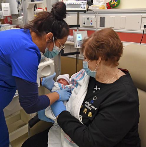 Baton Rouge hospitals celebrate return of Cuddler Program this holiday ...