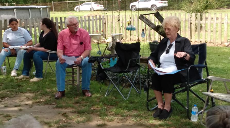 More than 60 Pittman descendants gather under Jackson oak trees to ...
