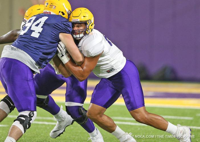 LSU freshmen still in running to start at right guard, linebacker ...