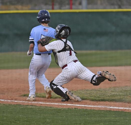 Luke Hill's two-way play helps Episcopal topple Dunham | High School ...