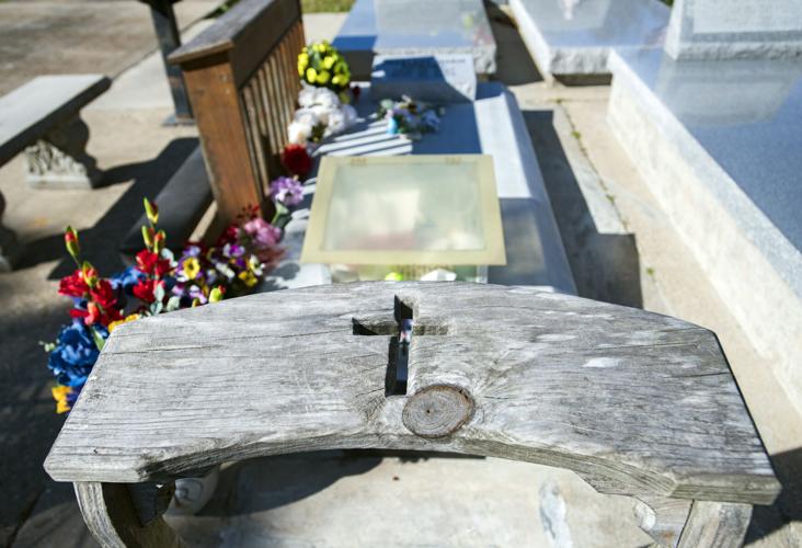 Thousands visit the grave of a young Cajun girl. Her community wants to ...