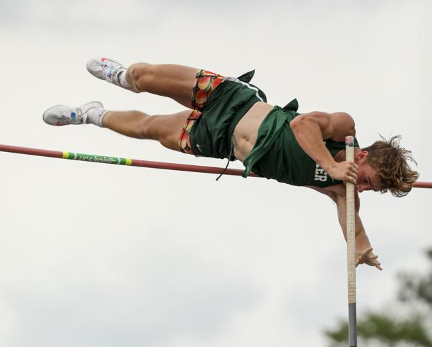 Zachary's Rhen Langley breaks 43-year-old record in 800 | High School ...