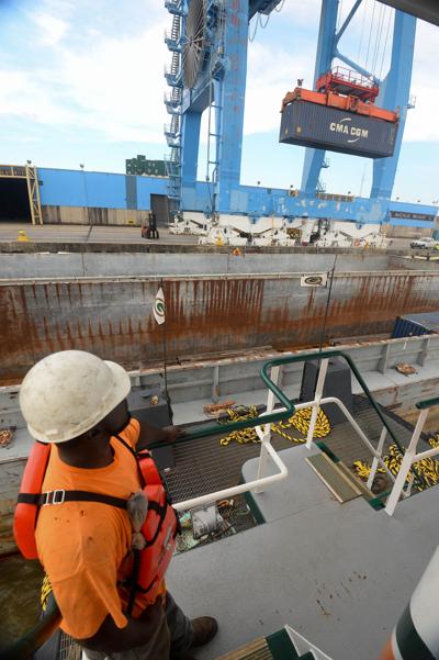 Ports get $1.75 million for container barge service between Baton Rouge ...