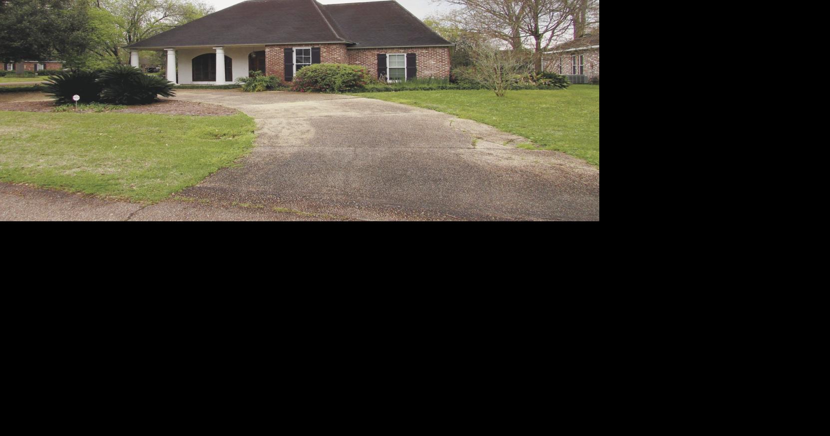 Live Oak Estates - 576 Highland Oaks Drive | Real Estate | theadvocate.com