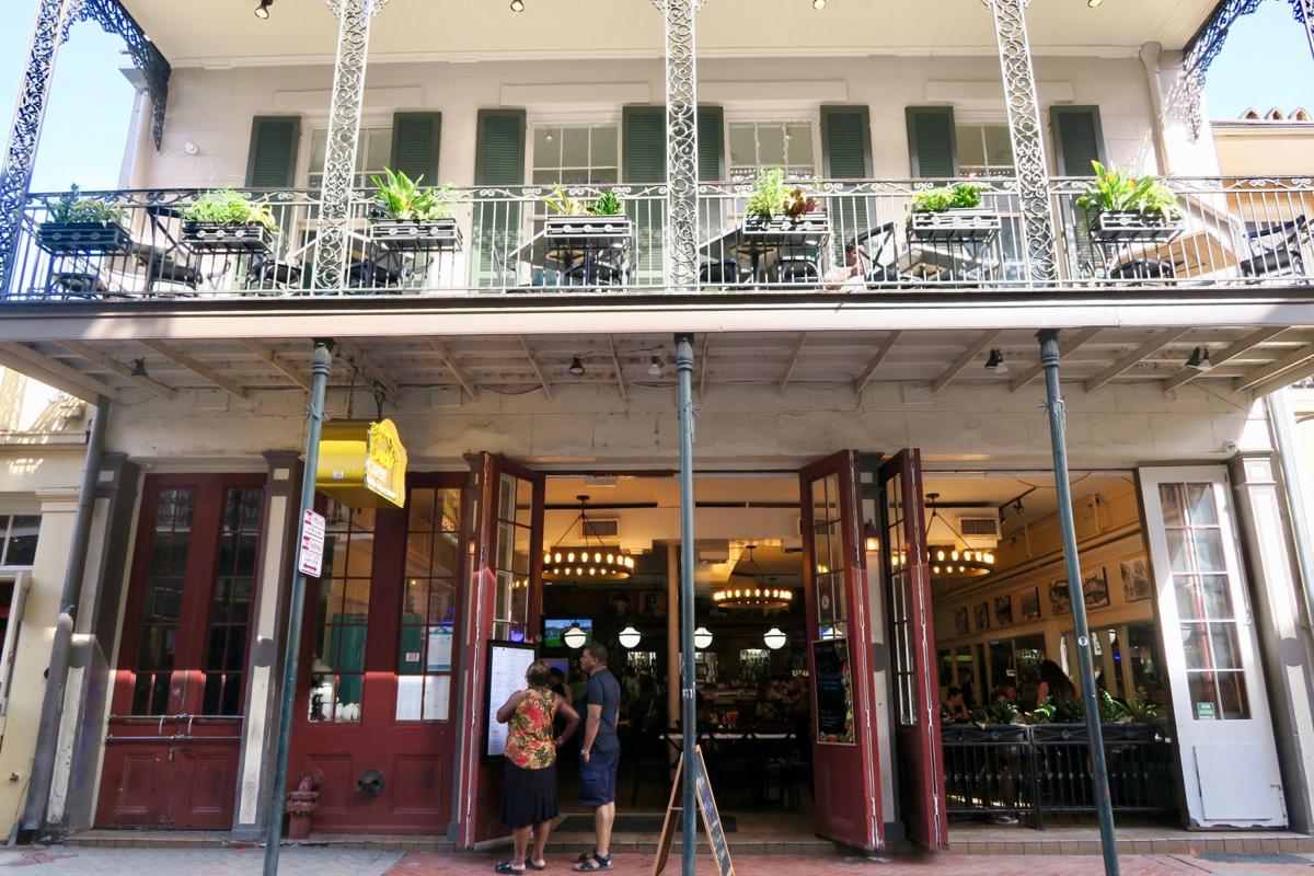 Felix’s oyster bar will return to Bourbon Street; same owner takes over ...