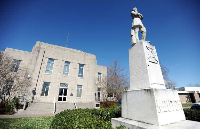 Battles lines drawn over statue of Confederate Gen. Alfred Mouton in ...