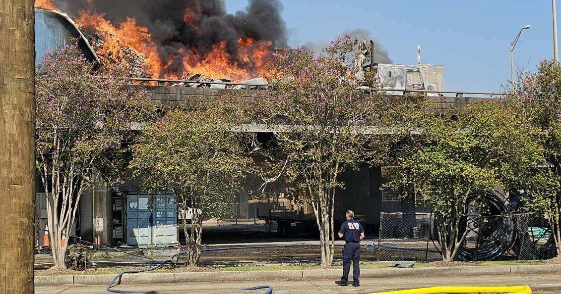 I-110 North reopens after Amazon truck fire causes lane closures ...