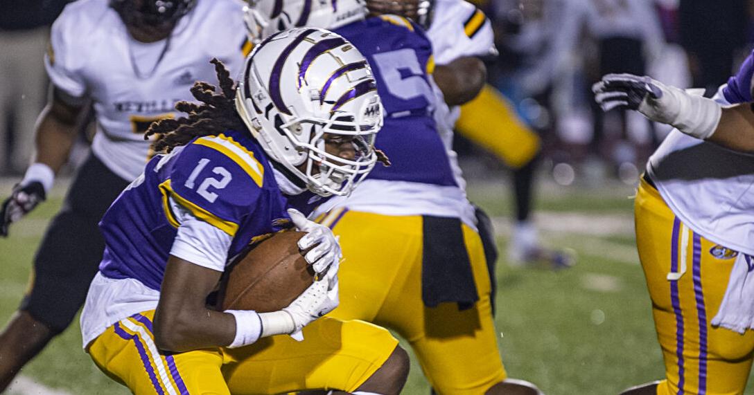 Westgate defeats Neville in lhsaa football quarterfinal | Photos ...