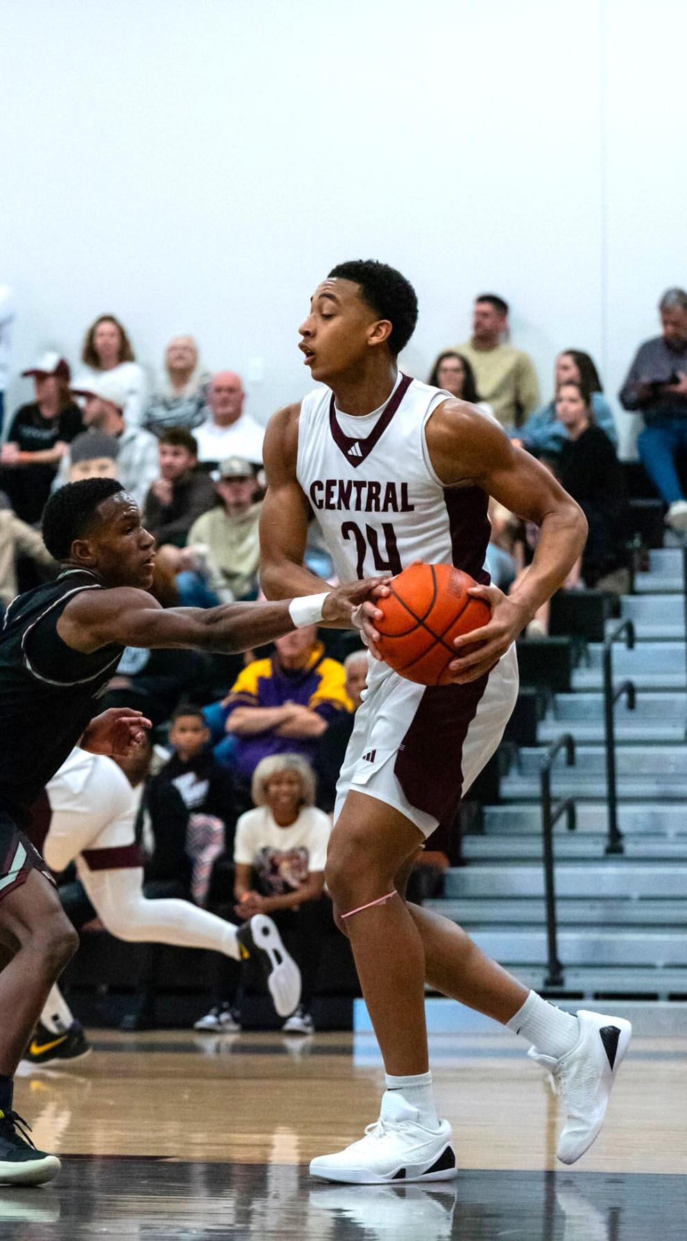 Central started strong, finished in semifinal win over DSHS | High ...