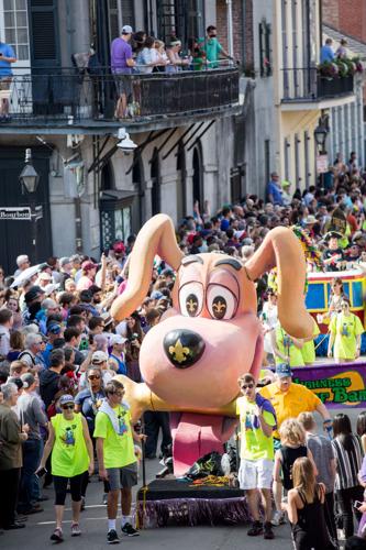 A crown prince of the animal kingdom rides high in Barkus today | Mardi ...