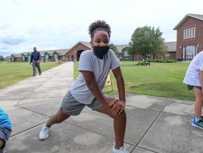 Copper Mill Elementary students try out for school's cross country team ...