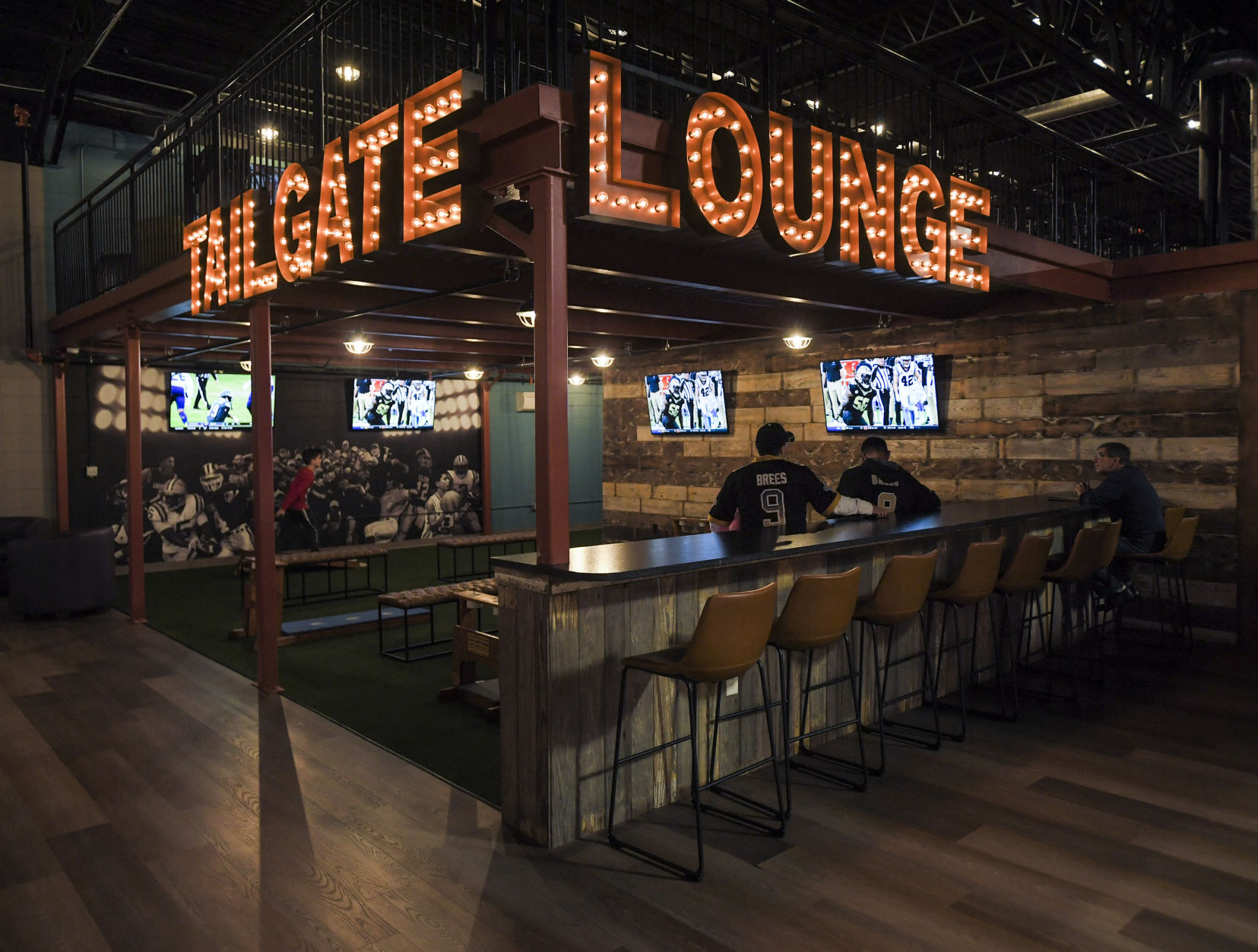 Surge Entertainment Center by Drew Brees opens; Check out the photos ...