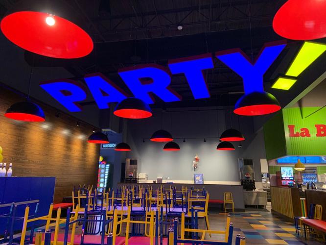 Review: At Main Event, food doesn't take center stage. But it ...