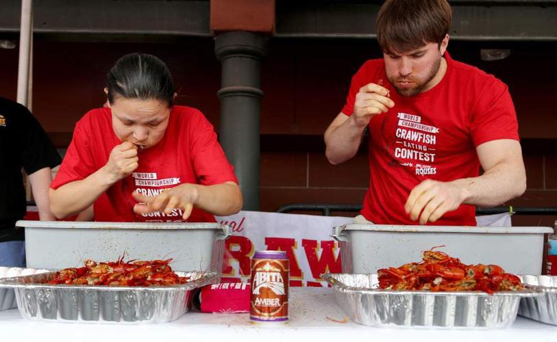 La's Adrian Morgan vying in Nathan's hot dog-eating contest ...