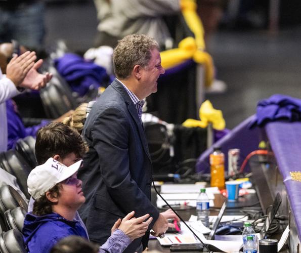 Scott Rabalais: LSU working through process of 'passing the mic' at ...