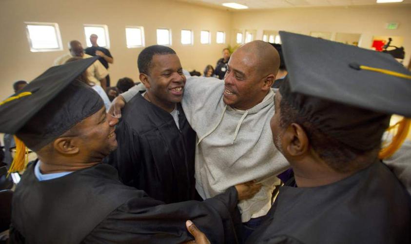 Hunt prison inmates learn sign language in first of its kind program ...