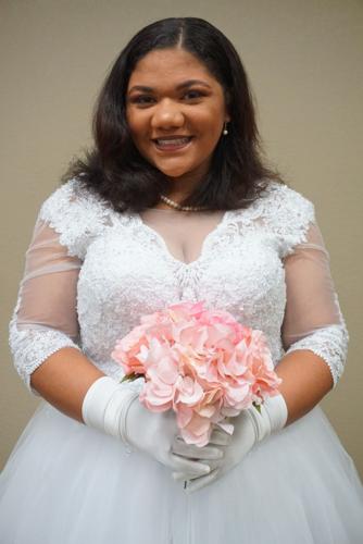 AKA's Eta Chi Omega Chapter presents 19 debutantes | Entertainment/Life ...