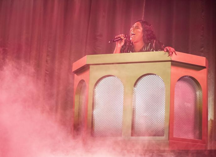 Lizzo, riding high on No. 1 song 'Truth Hurts,' opened tour with sold ...